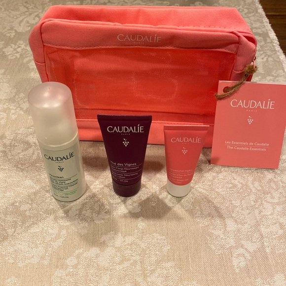 Caudalie | Skincare | Caudalie The Caudalie Essentials Travel Set ...